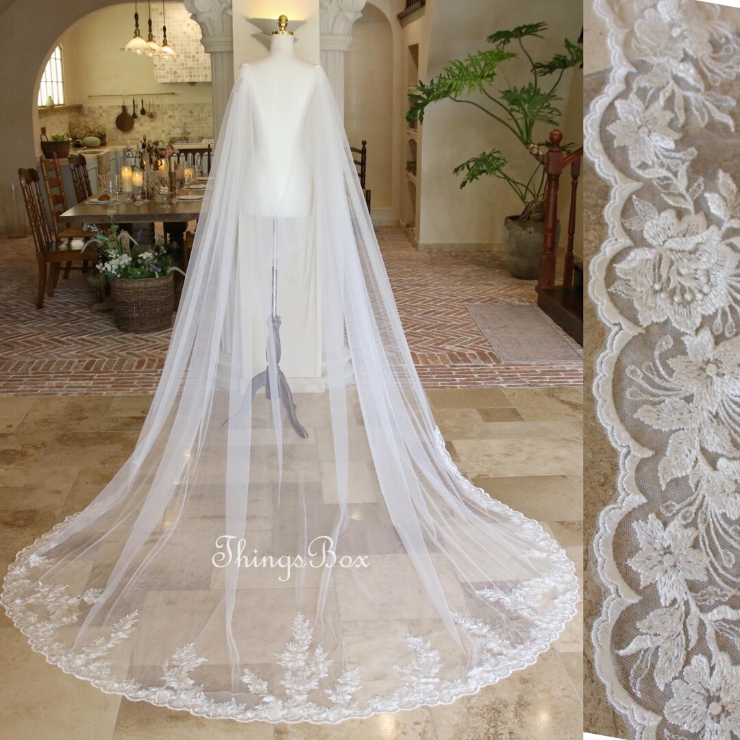 Gorgeous Shoulder Wedding Veil Floral Lace Veil Wave Lace Trim Bridal ...