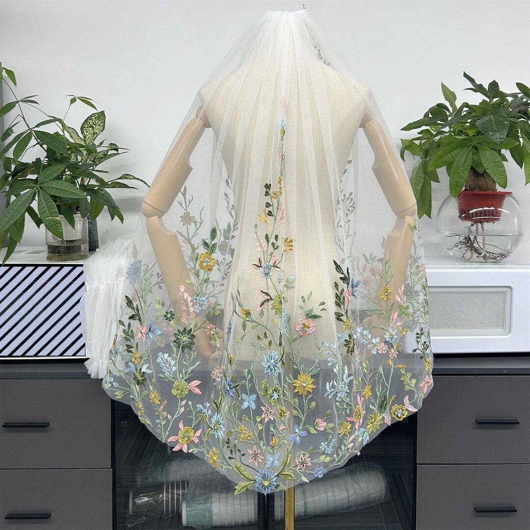 Small Wild-flowers Lace Applique Wedding Veil, Tulle Bridal Veils Short ...