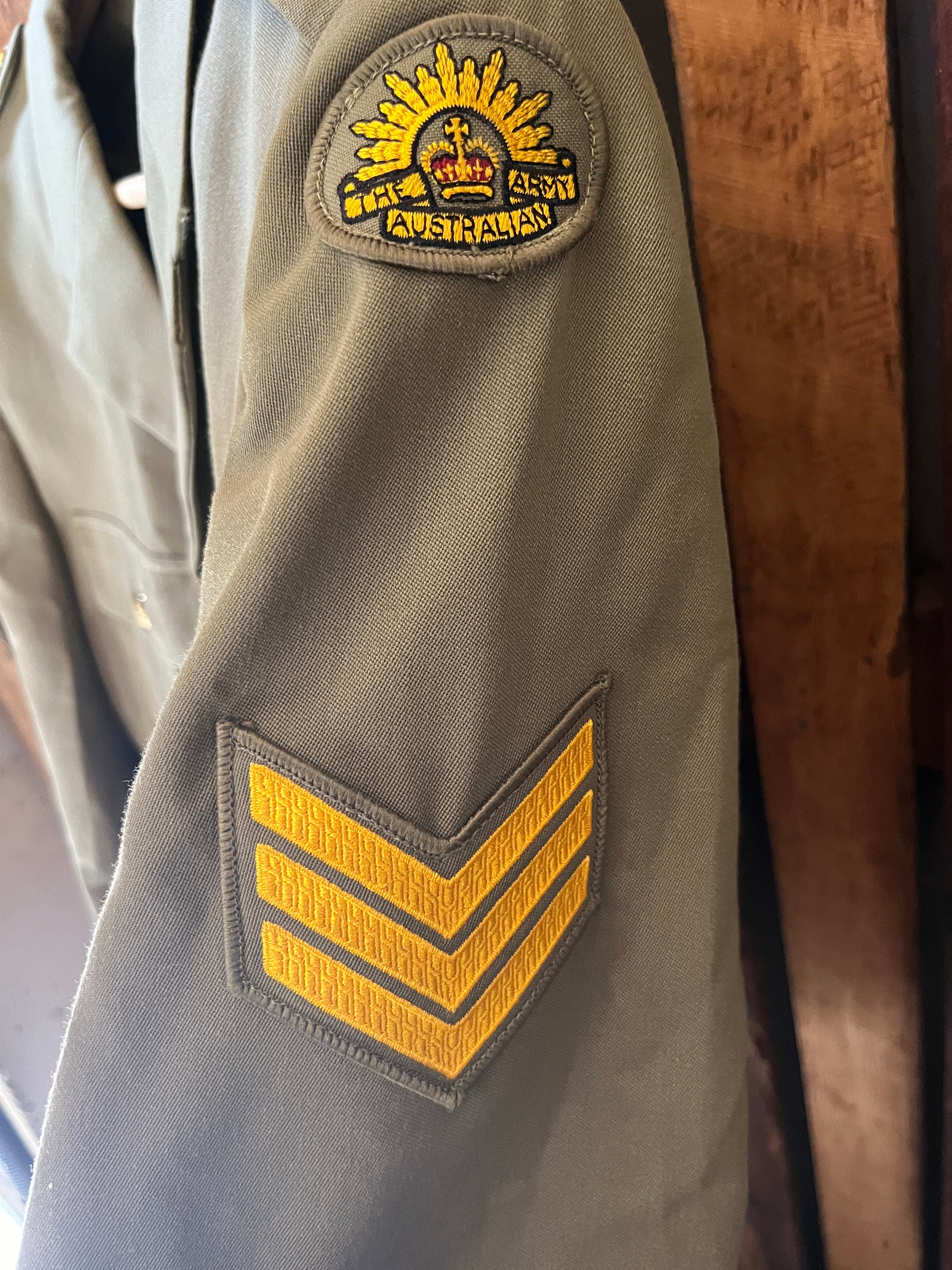 Genuine Australian Army Sergeant Uniform Dress & Ceremonial Jacket ...