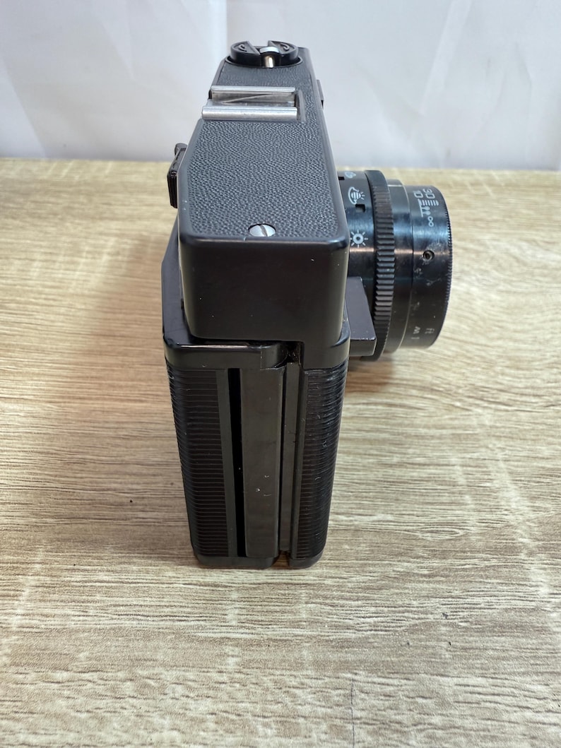 LOMO Cosmic Symbol 35mm Film Camera USSR Industar T-43 Lens + Case ...