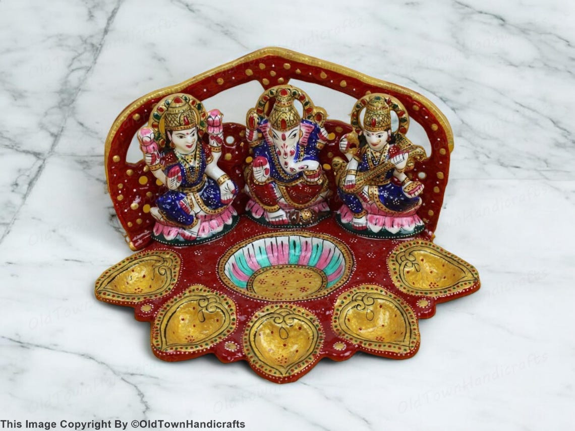 Handcrafted Panch Diya Metal Five-wick Diya for Pooja & Home Decor ...