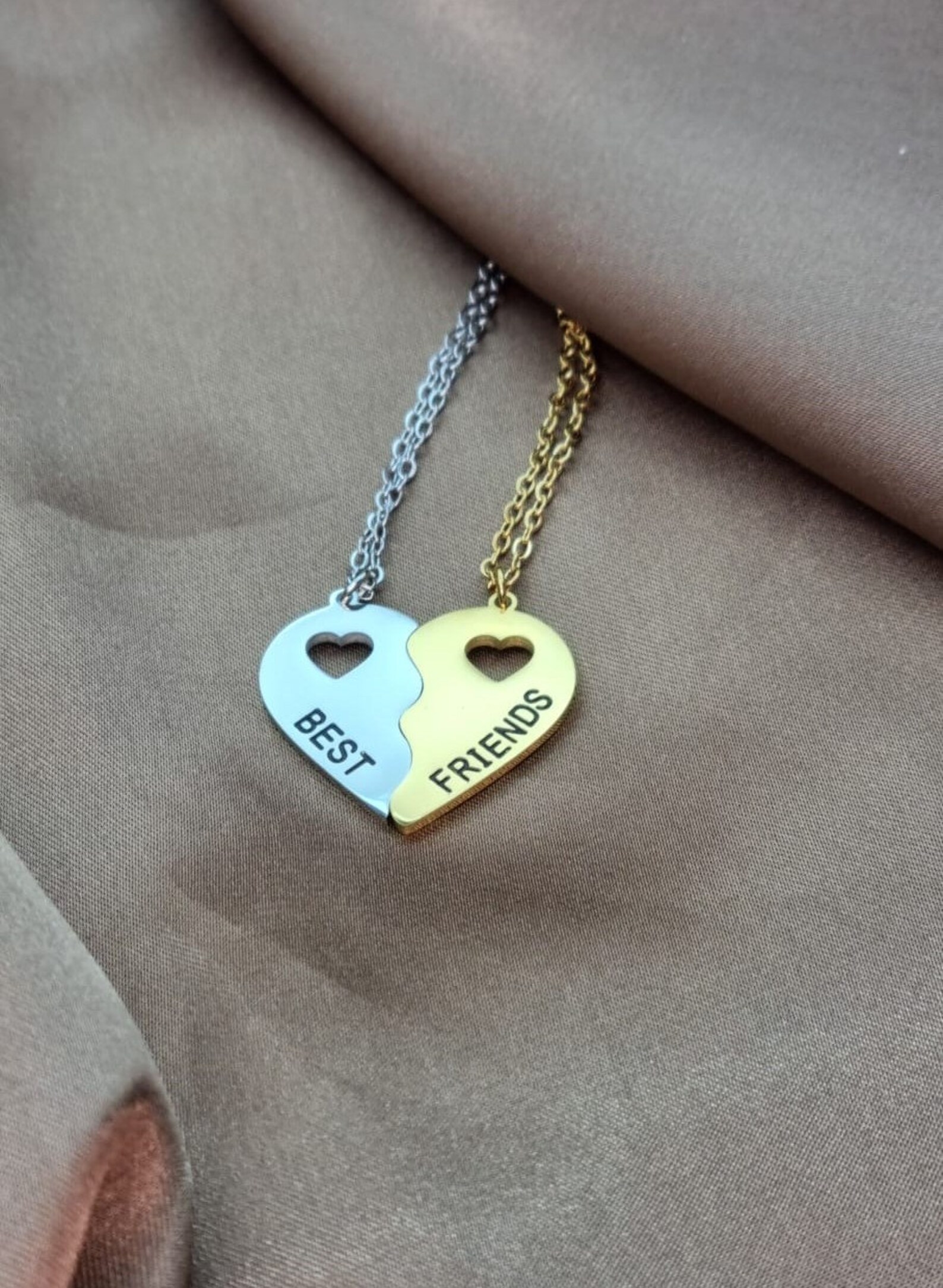 Best Friend Necklace Heart Halves Necklace Best Friend Necklace for 2 ...