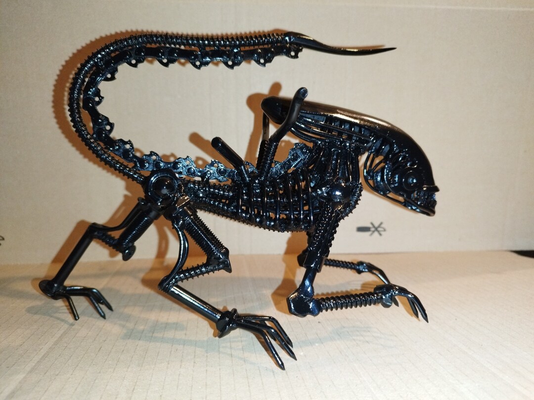Metal Scrap Alien Sculpture - Etsy