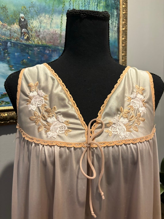80s Short Lorraine Gown - Gem
