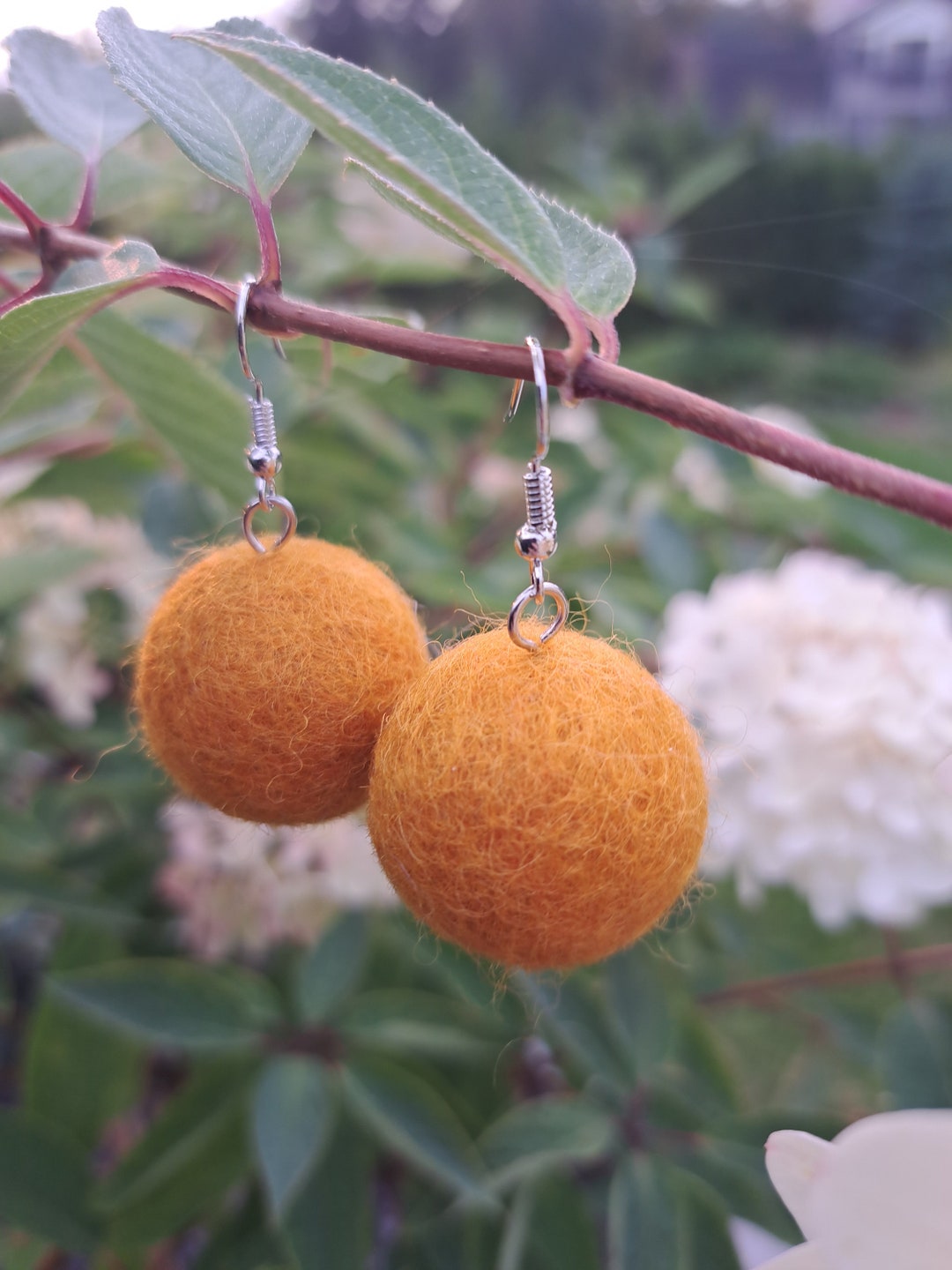 Gevilte oorbellen wolbal oorbellen handgemaakte unieke - Etsy België