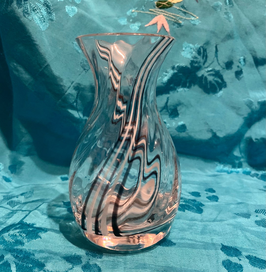 Vintage Caithness Ribbon Glass Vase With Twist Black & White Ribbon - Etsy
