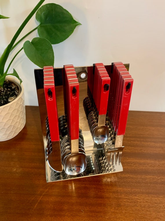 Welcome to the Vintage Den