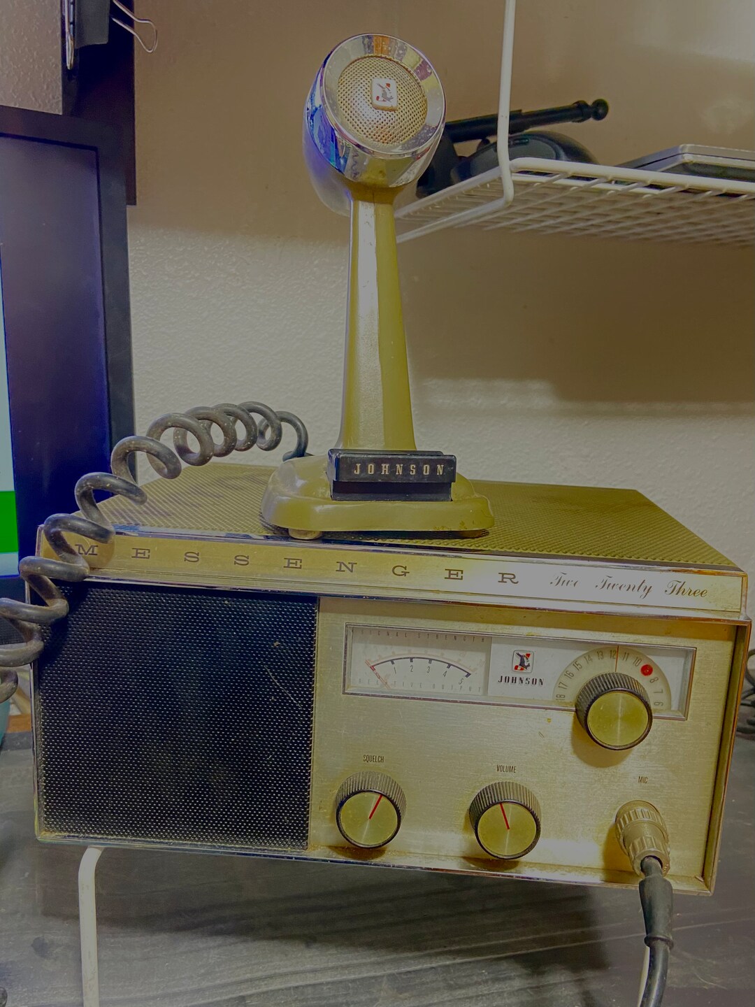 Vintage JOHNSON 223 CB Tube Radio - Etsy