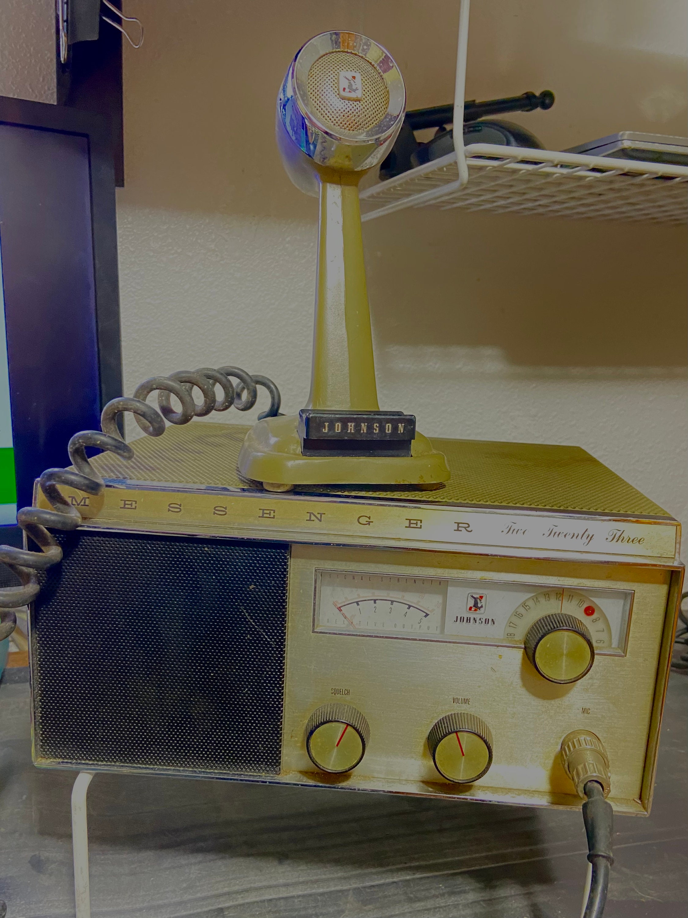 Vintage JOHNSON 223 CB Tube Radio - Etsy