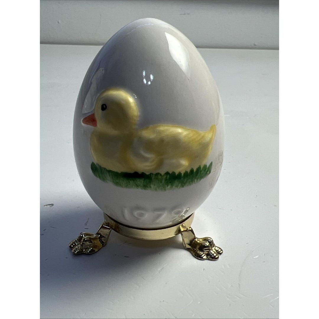 1979 Goebel EGG Chick Duck Footed Feet Stand Spring Easter W. Germany ...