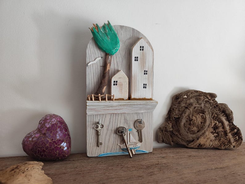 An Old Tree With Small Houses, Key Organiser, Rustic Wall Key Holder ...