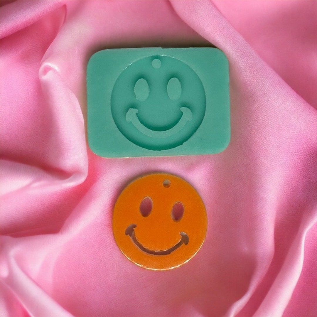 Silicone SMALL Smiley Face Mold (25.88 Mm & Depth-1.77 Mm) Flexible ...
