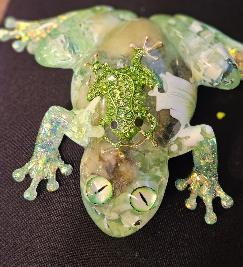 Jade Frog / Amphibian/ Frog / Gemstone Frog / Custom / Frog Lovers Gift ...
