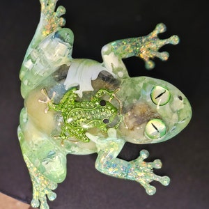 Jade Frog / Amphibian/ Frog / Gemstone Frog / Custom / Frog Lovers Gift ...
