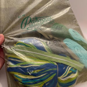 Vintage Paragon Needle Craft Crewel Embrodiery Pillow Kit Featuring ...