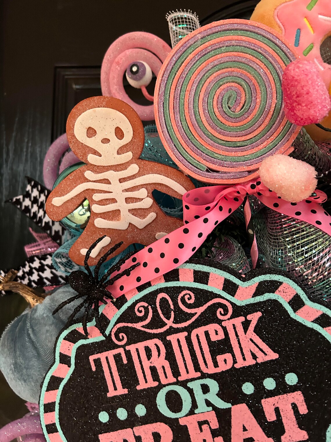 Trick or Treat Halloween Skeleton Candy Ice Cream Wreath - Etsy