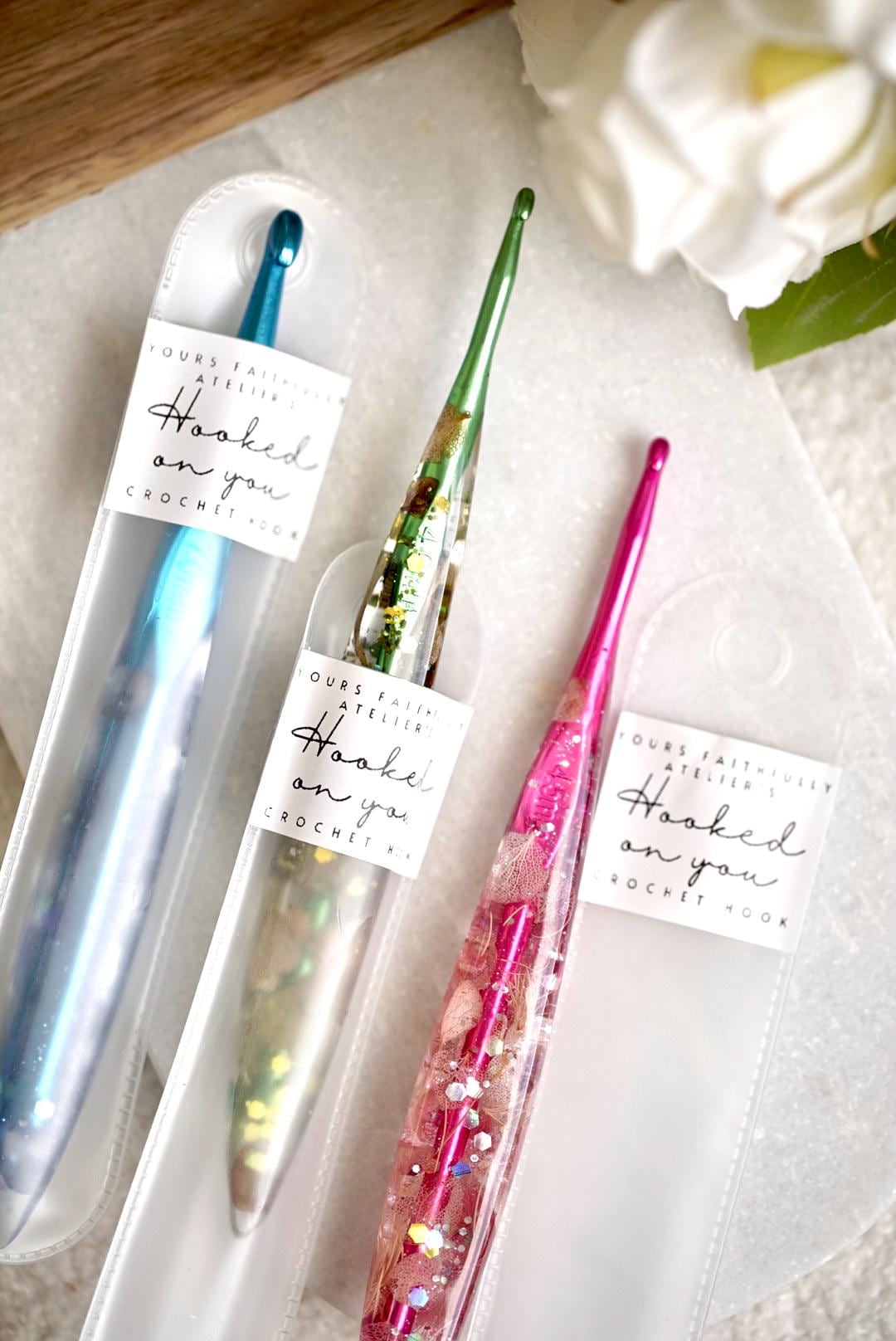 Resin Crochet Hook | Metal | Ergonomic | Handmade | Glitter | Floral ...