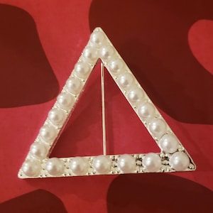 HitDifferentStudio - Etsy