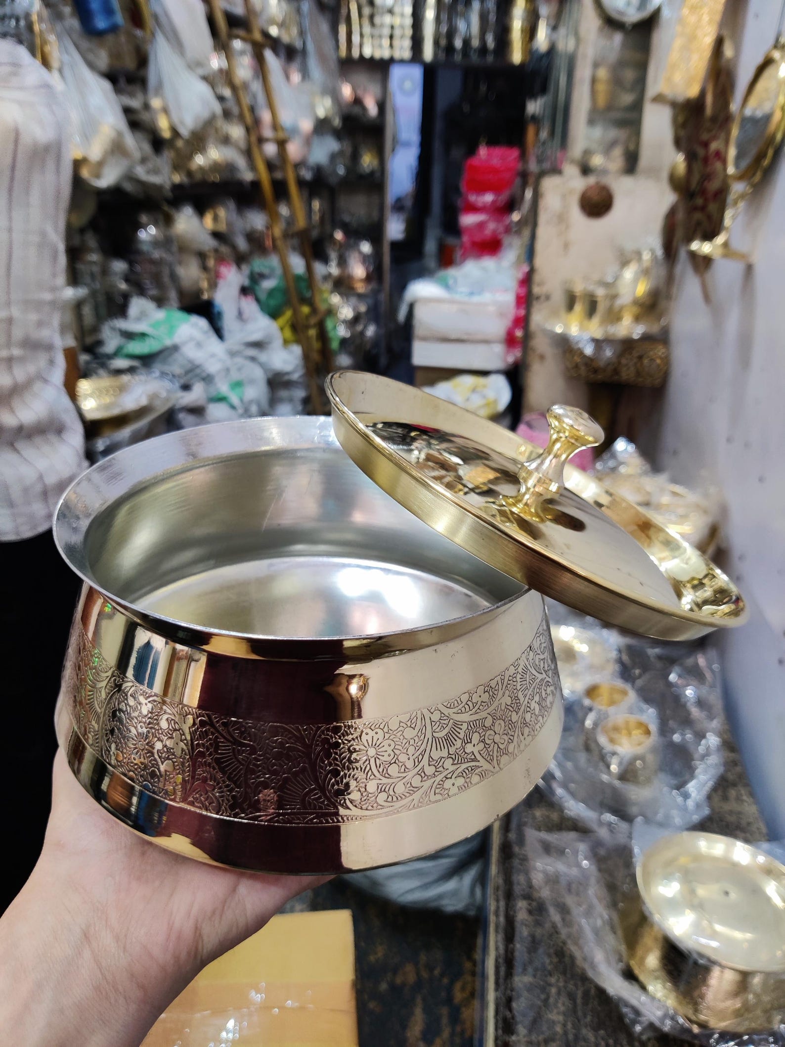 Brass Handi Pot With Lid – 2L Traditional Handcrafted Storage Vessel ...