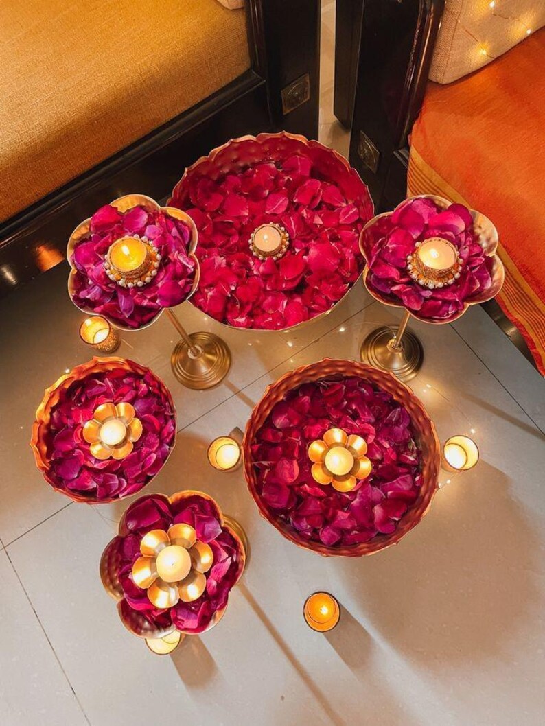 Taj Bowl Urli Set With Candle Holders and Floating Tealight Votives ...