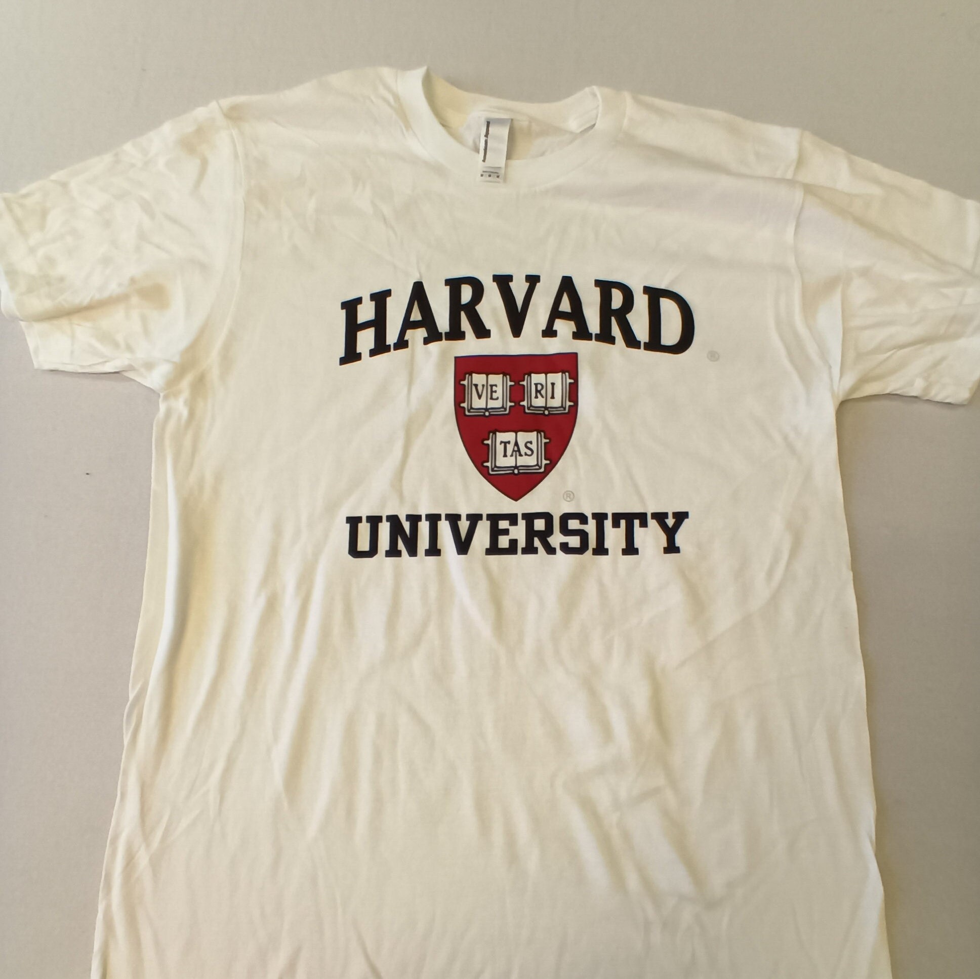 New Harvard University T-shirt - Etsy