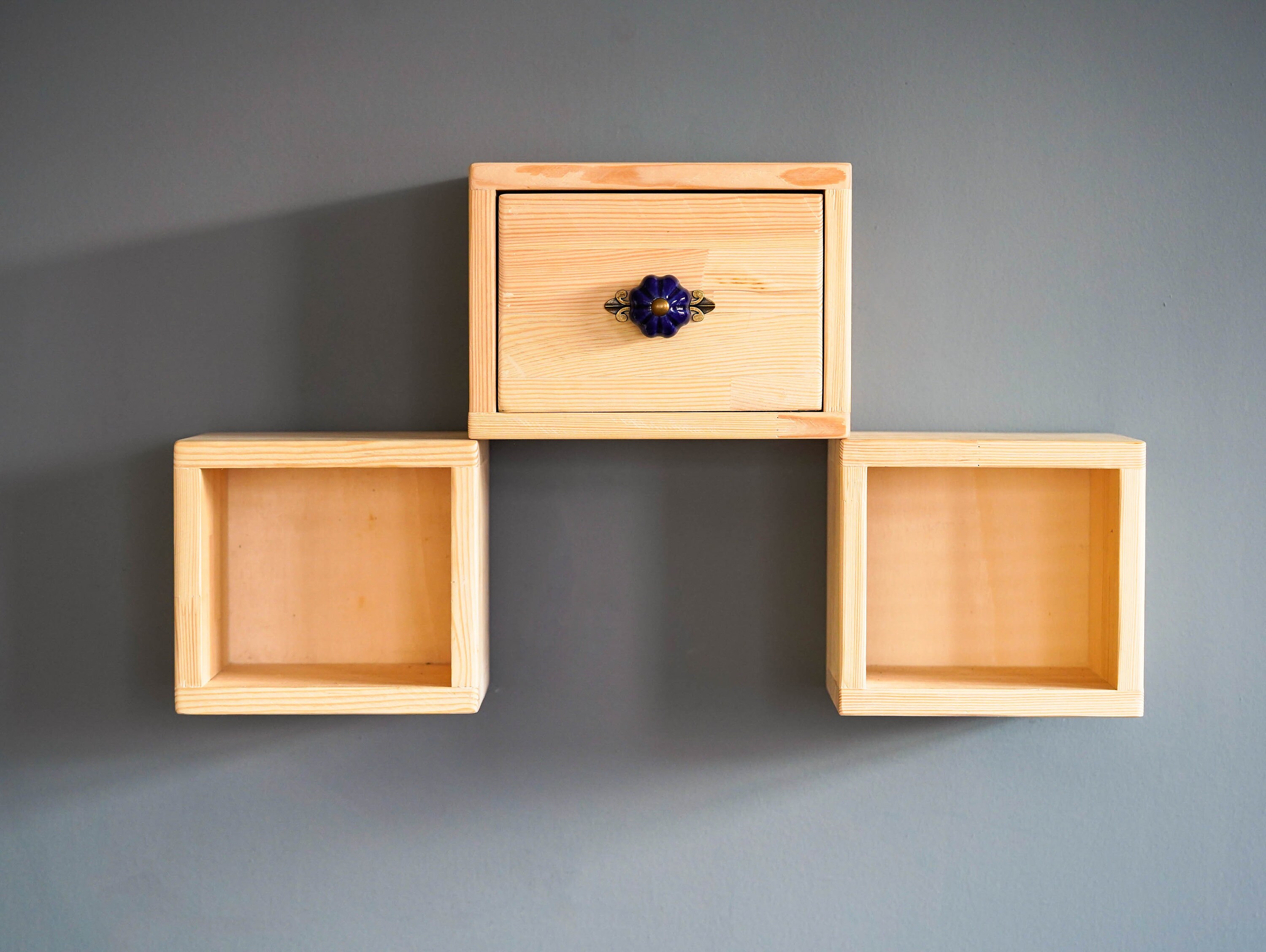 Set of 3 Square Wall Shelves With Only One Drawer, Chance to Hang as ...