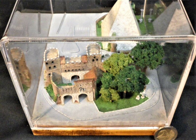 Handmade Diorama Pyramid of Cestius and Porta San Paolo - Etsy UK