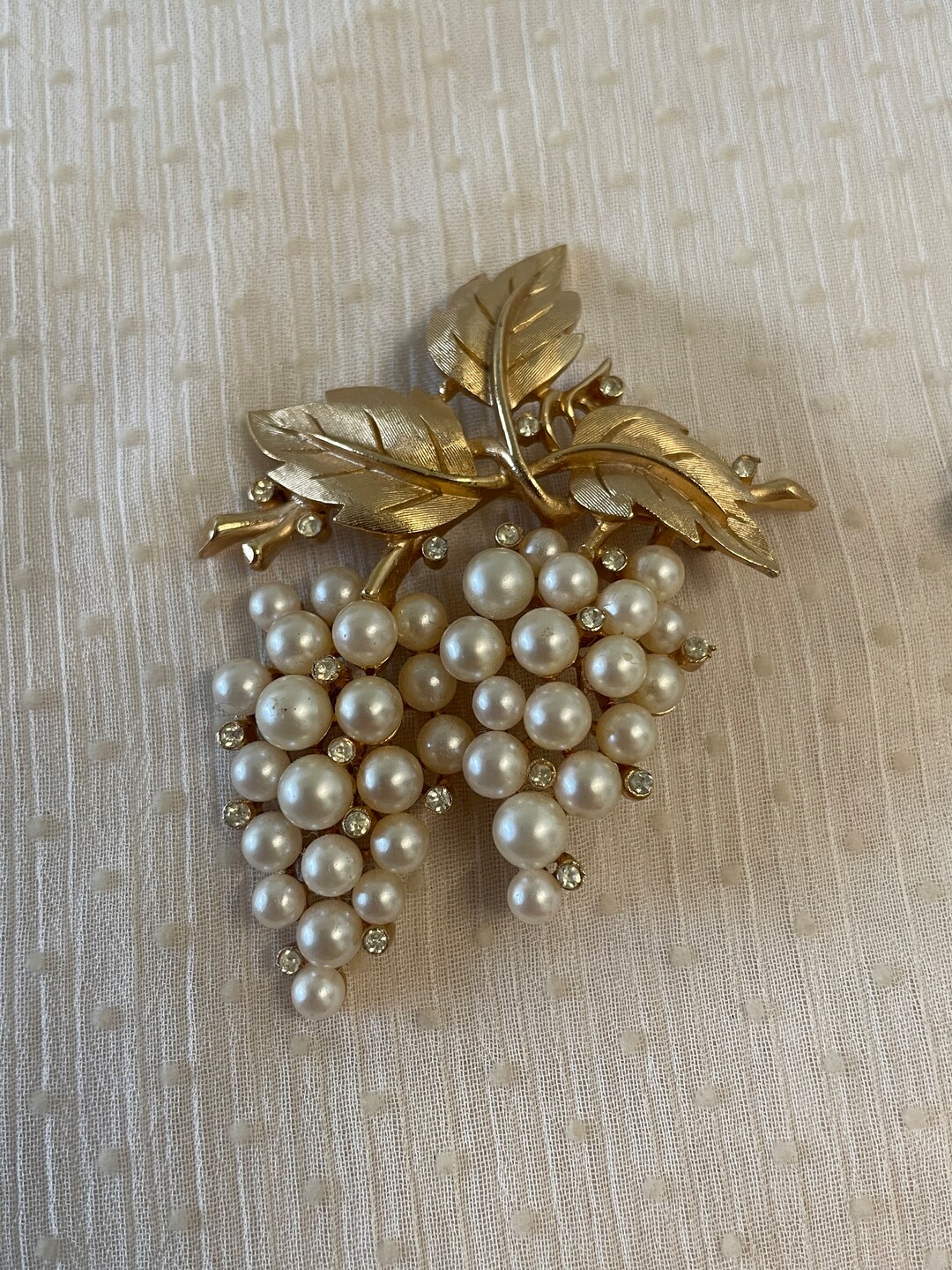 Vintage Crown Trifari Double Grape Pearl Brooch - Etsy