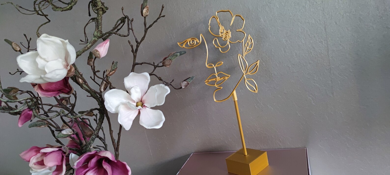 Stand Line Art Deco Figure Face Abstract Woman Face Drawing yesenia 3D ...