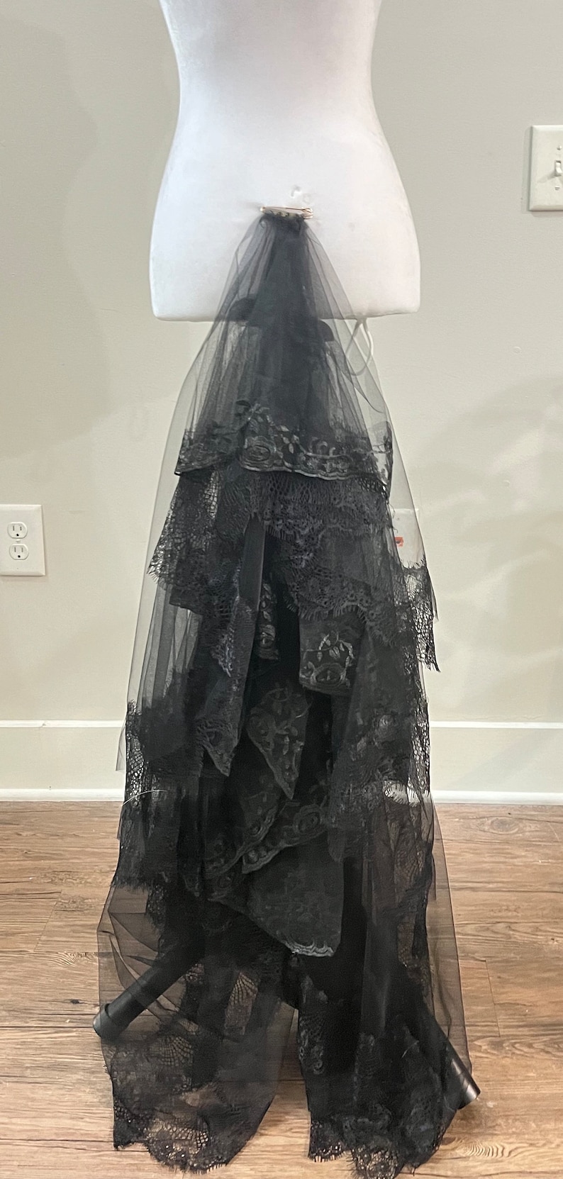 Black Wedding Bustle Tulle Skirt, Gothic Wedding Bustle Lace Train ...