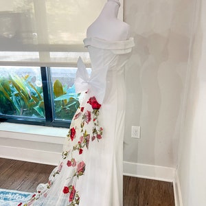 Roses Embroidered Tulle Detachable Wedding Train (with/without Bow ...