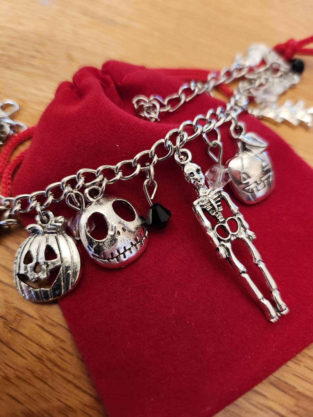 Gothic Charm Bracelet Jewellery 10 Charms Ghost Skeleton Bat Snowflake ...