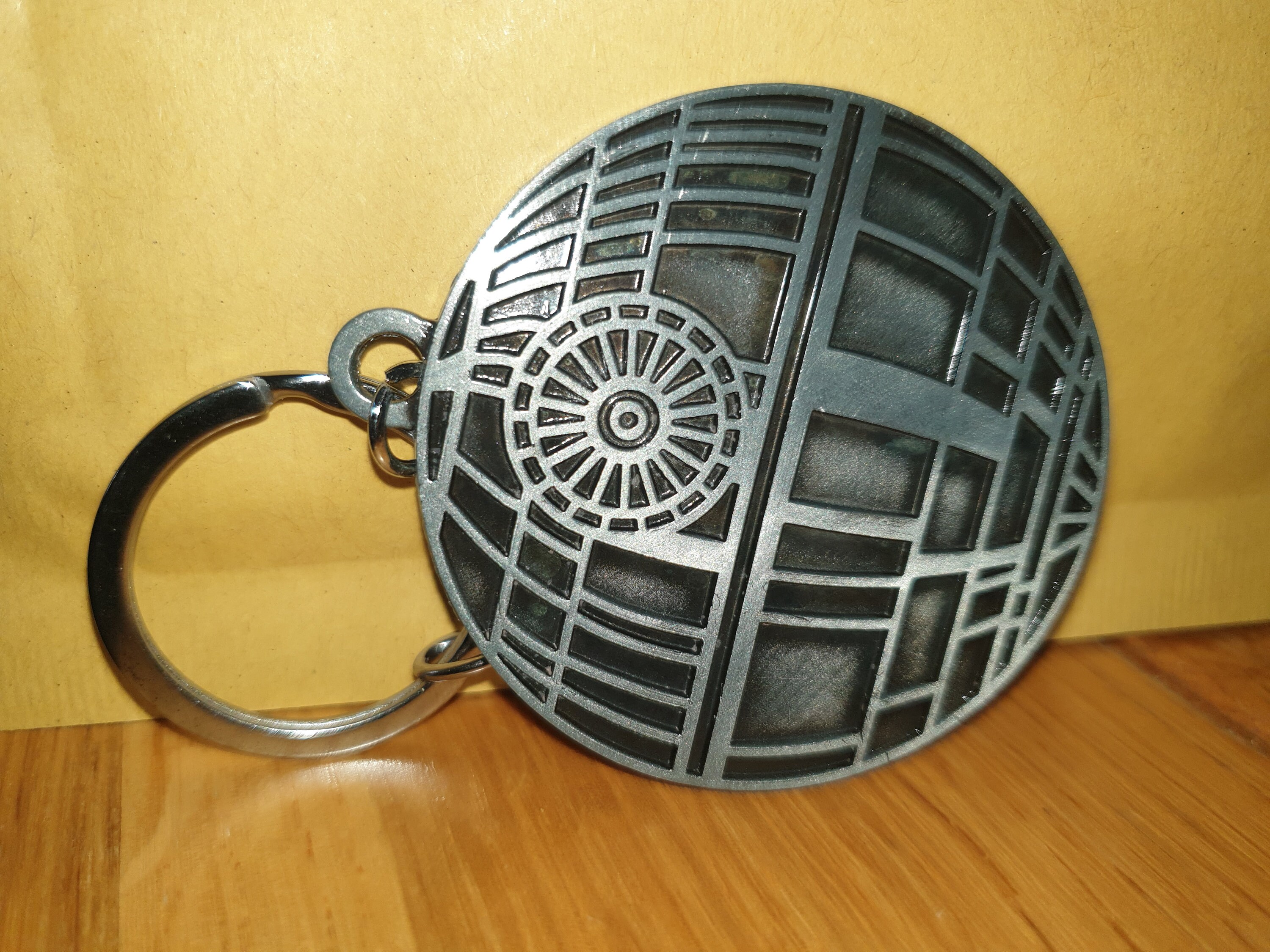 Spaceship Keyrings Sci Fi Droid Metal Key Rings Star 11 Iconic - Etsy