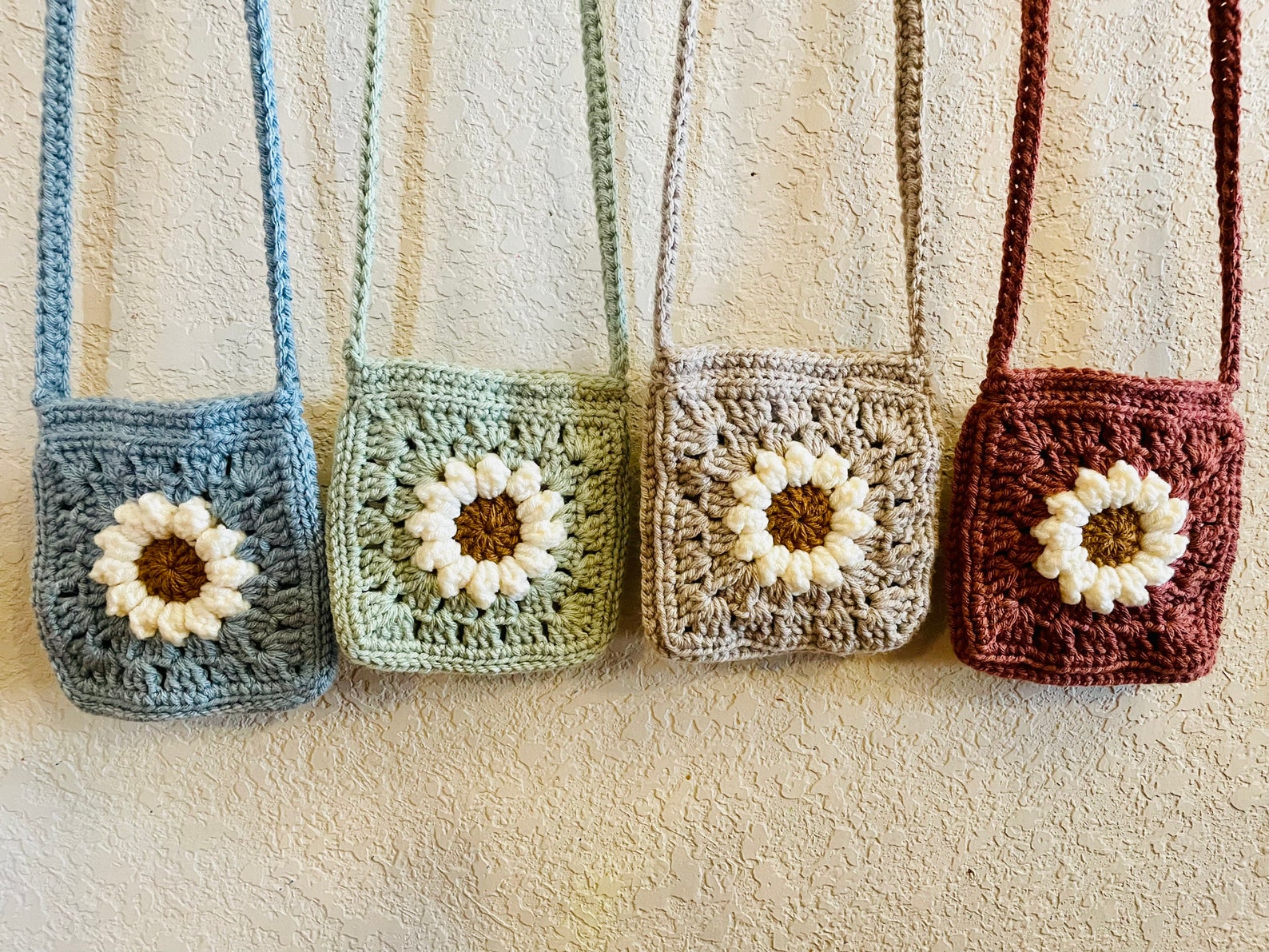 Daisy Crochet Purse Pattern Sunflower Bag With Strap Granny Square ...