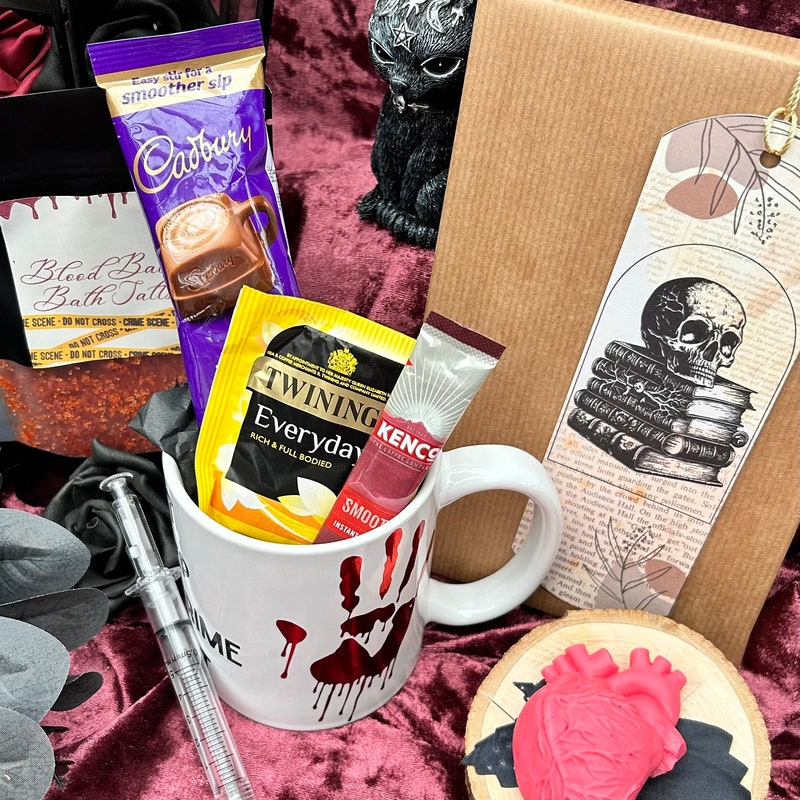 True Crime Enthusiasts - Etsy UK