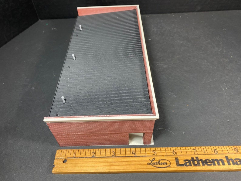 Walthers Custom HO Scale Model Railroad Built Building Design Train ...