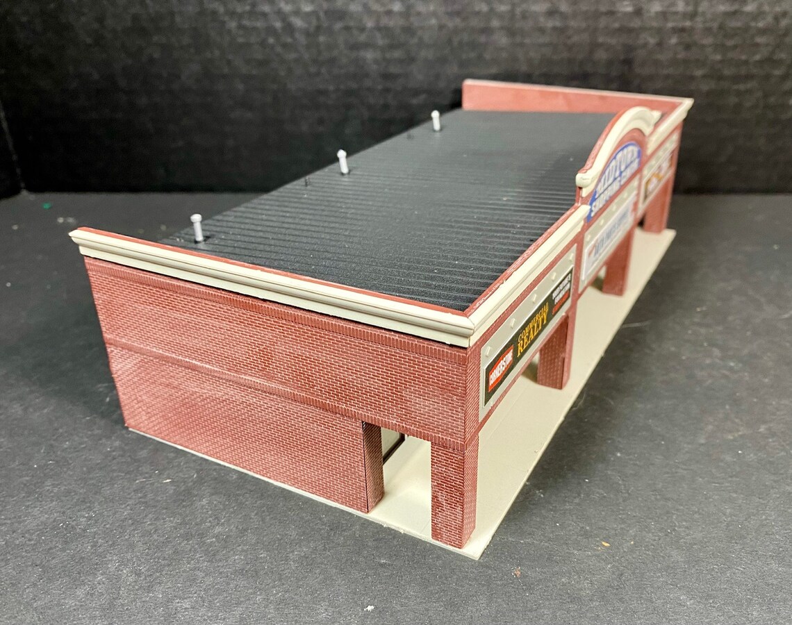 Walthers Custom HO Scale Model Railroad Built Building Design Train ...