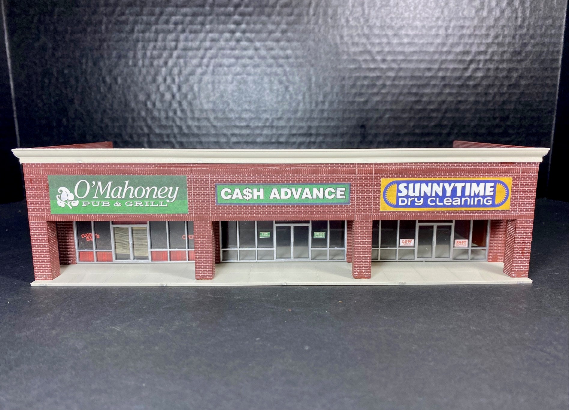 Walthers Custom HO Scale Model Railroad Built Building Design Train ...