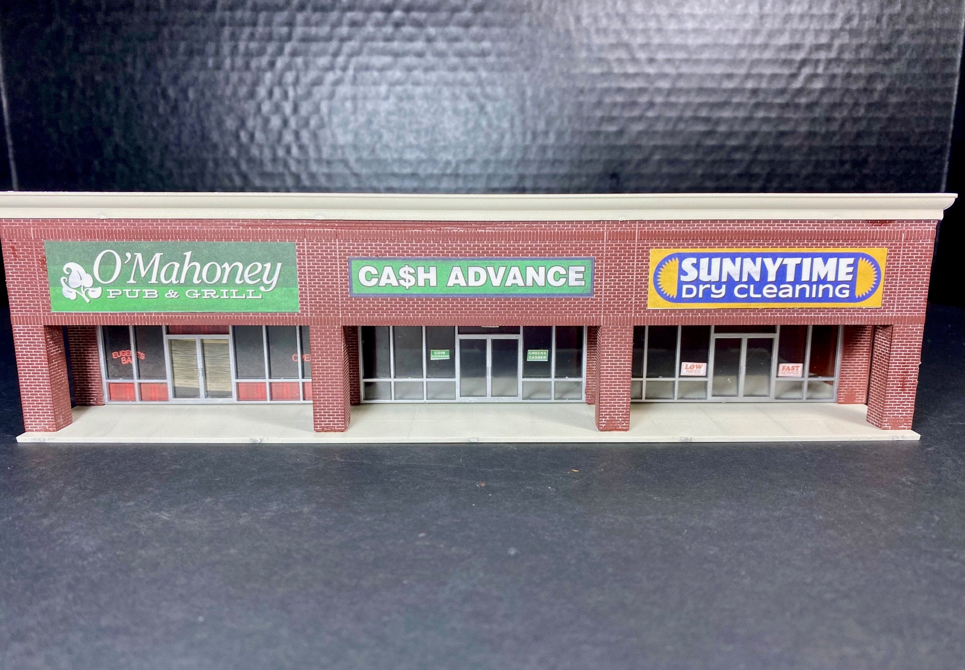 Walthers Custom HO Scale Model Railroad Built Building Design Train ...