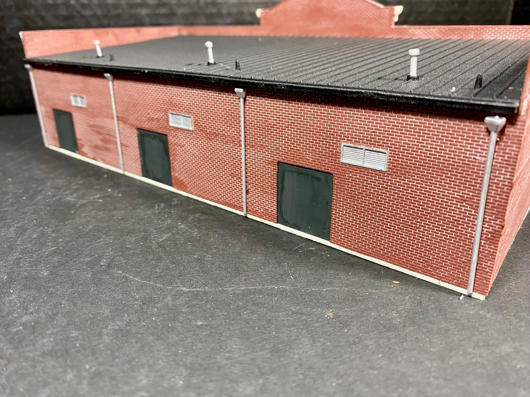 Walthers Custom HO Scale Model Railroad Built Building Design Train ...