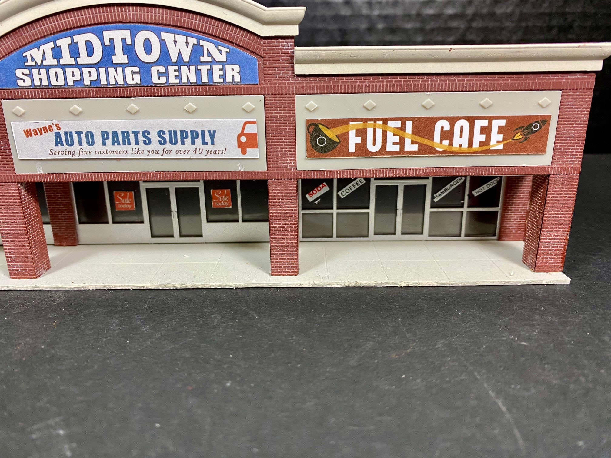 Walthers Custom HO Scale Model Railroad Built Building Design Train ...
