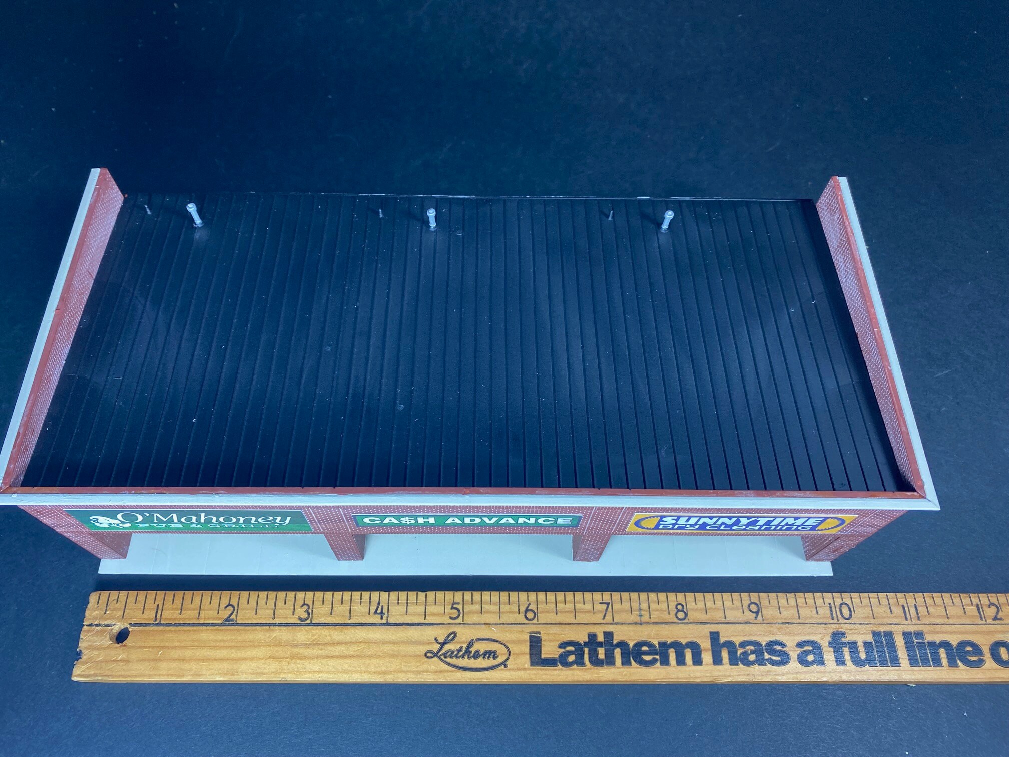 Walthers Custom HO Scale Model Railroad Built Building Design Train ...