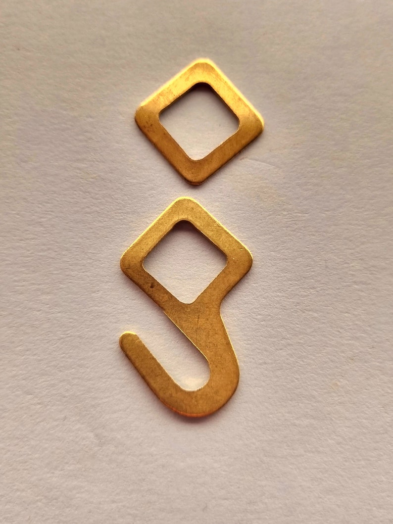 4x Set Eyelet & Hook Brass for Watch Chains Cuckoo Clocks Chain Hook ...