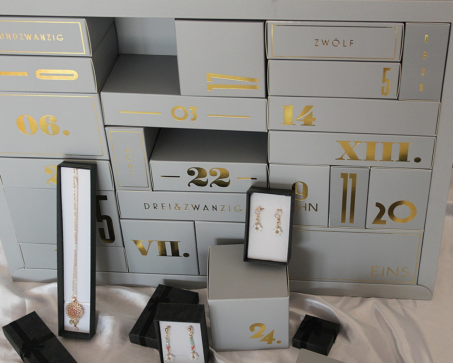 Jewelry Advent Calendar / Large Christmas Calendar Filled With Jewelry ...
