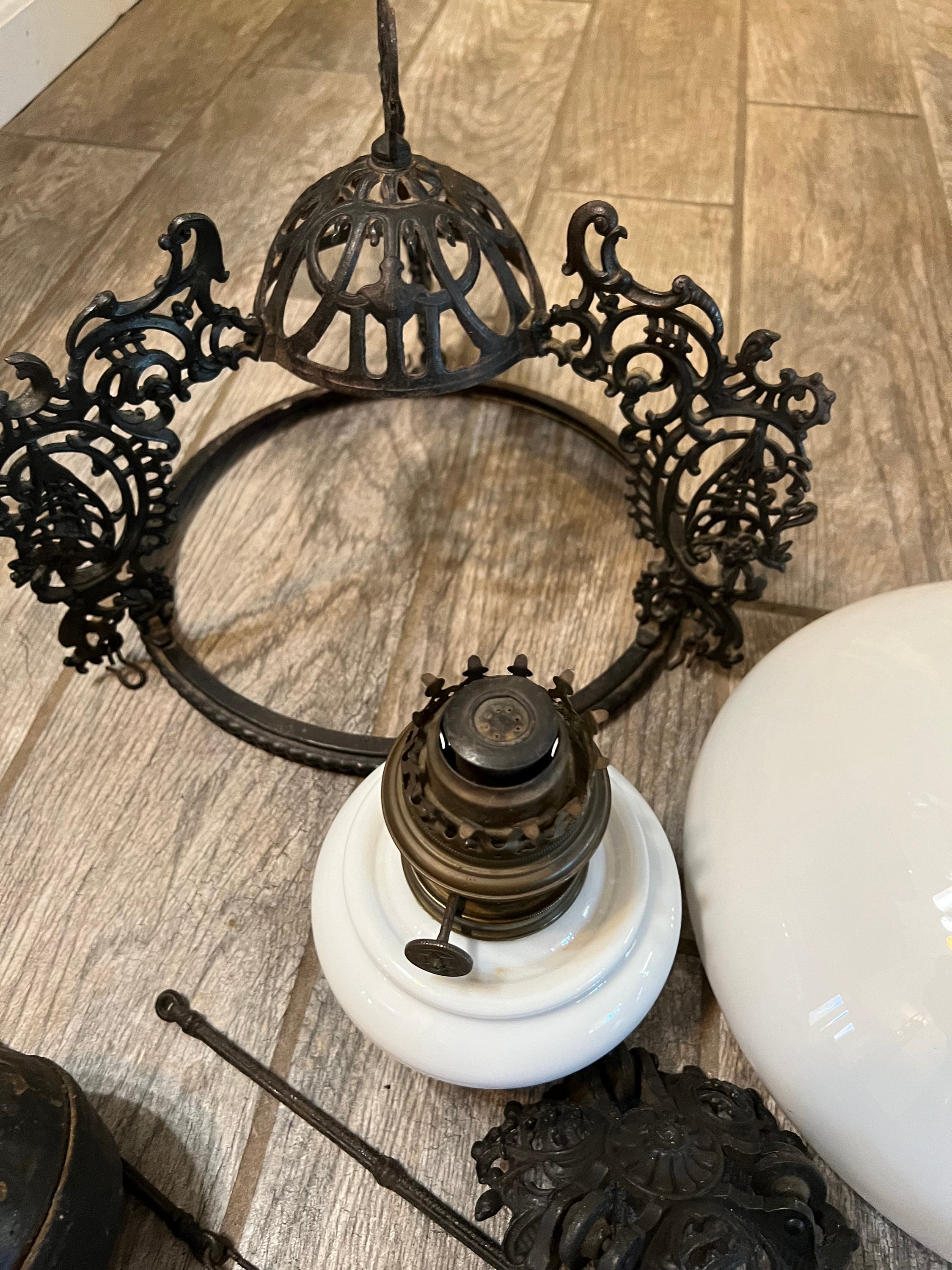 Victorian Hanging Oil Lamp With Cast Iron Holder Chains Balance Weight ...