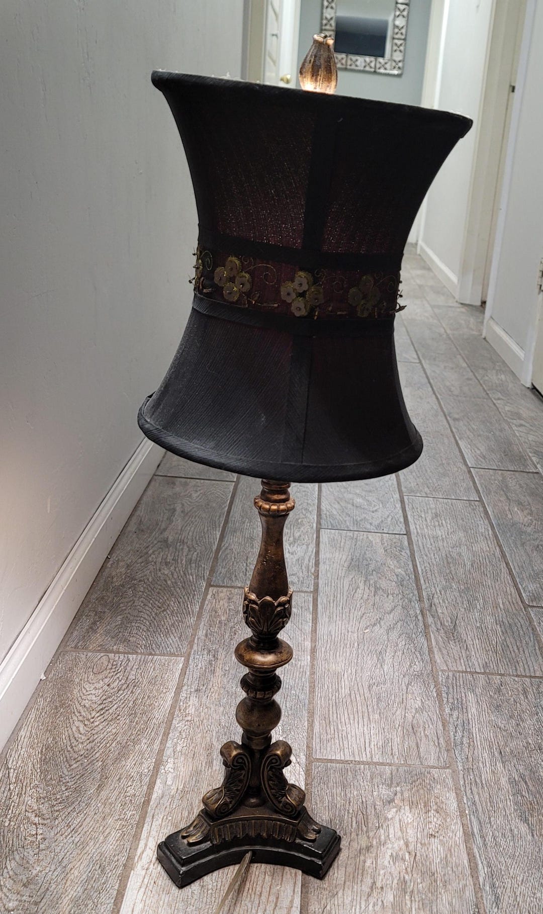 Vtg Candle Stick Ornate Gothic Victorian Table Lamp Llumination Station ...