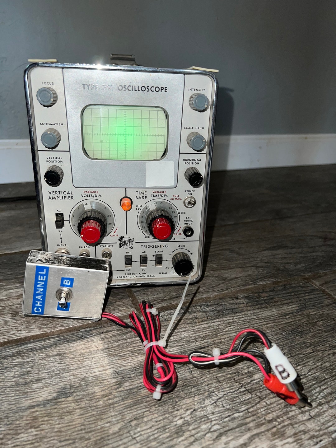 Vintage Tektronix 321A Oscilloscope Battery and AC - Etsy