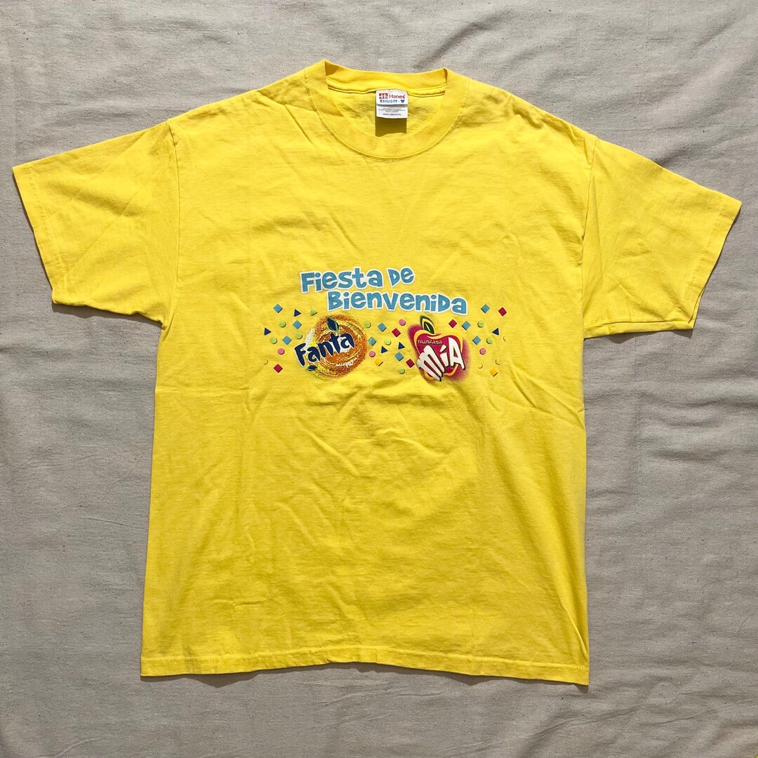 Vintage 90s Fanta Manzana Mexican Soda Promo Graphic T-shirt Yellow ...