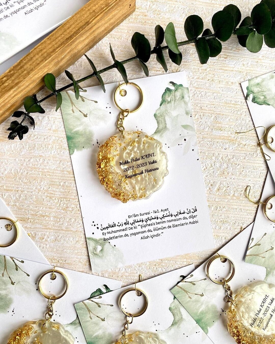 Epoxy Keychsin Wedding Favors, Wedding Favors for Guests in Bulk, Epoxy ...