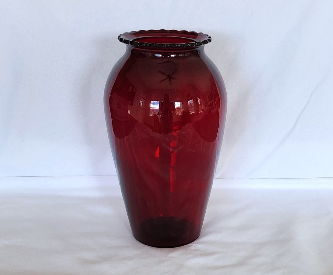 Vintage Anchor Hocking Scalloped Royal Ruby Red Vase 9 Inch - Etsy
